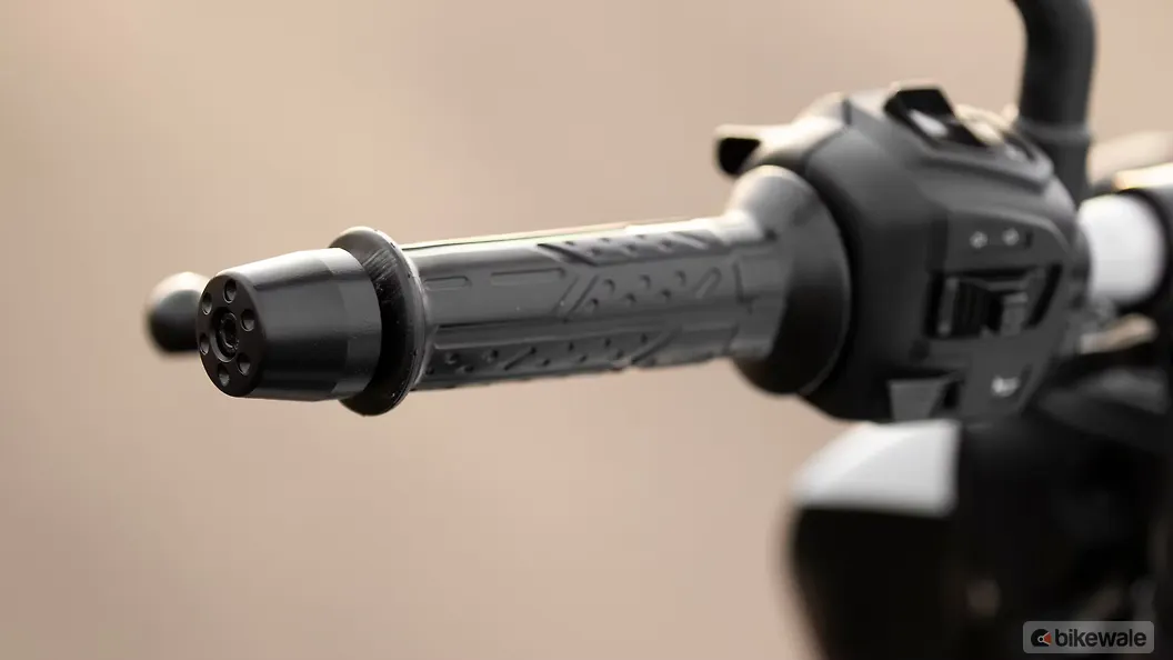 Bajaj Pulsar NS160 Handlebar Image – BikeWale