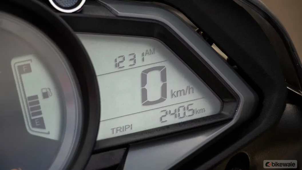Bajaj Pulsar NS160 TFT / Instrument Cluster Image – BikeWale