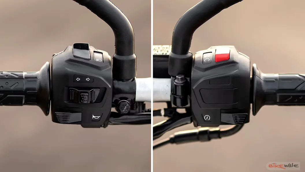 Bajaj Pulsar NS160 Handle Bar Image – BikeWale