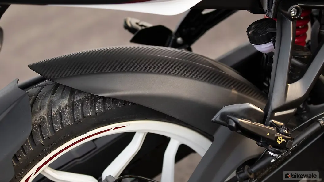 Bajaj Pulsar NS160 Rear Wheel Image – BikeWale