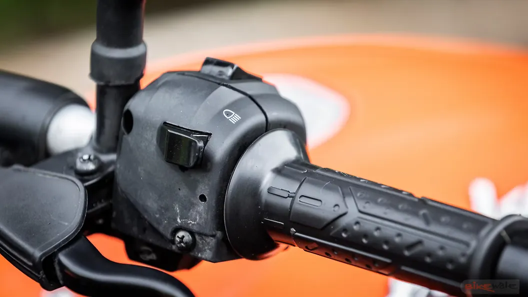 Bajaj Pulsar NS125 Keyless Ignition Switch Image – BikeWale