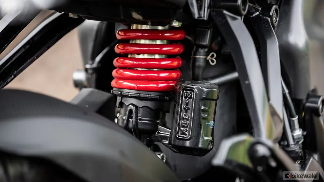 Bajaj Pulsar NS125 Rear Suspension Image – BikeWale