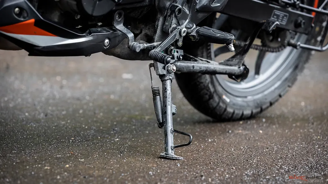 Bajaj Pulsar NS125 Rear Brake Lever Assembly Image – BikeWale