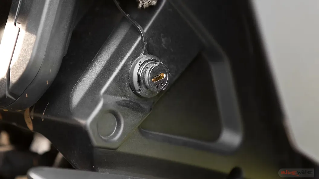 Harley-Davidson PAN America 1250 [2022] USB Port Image – BikeWale