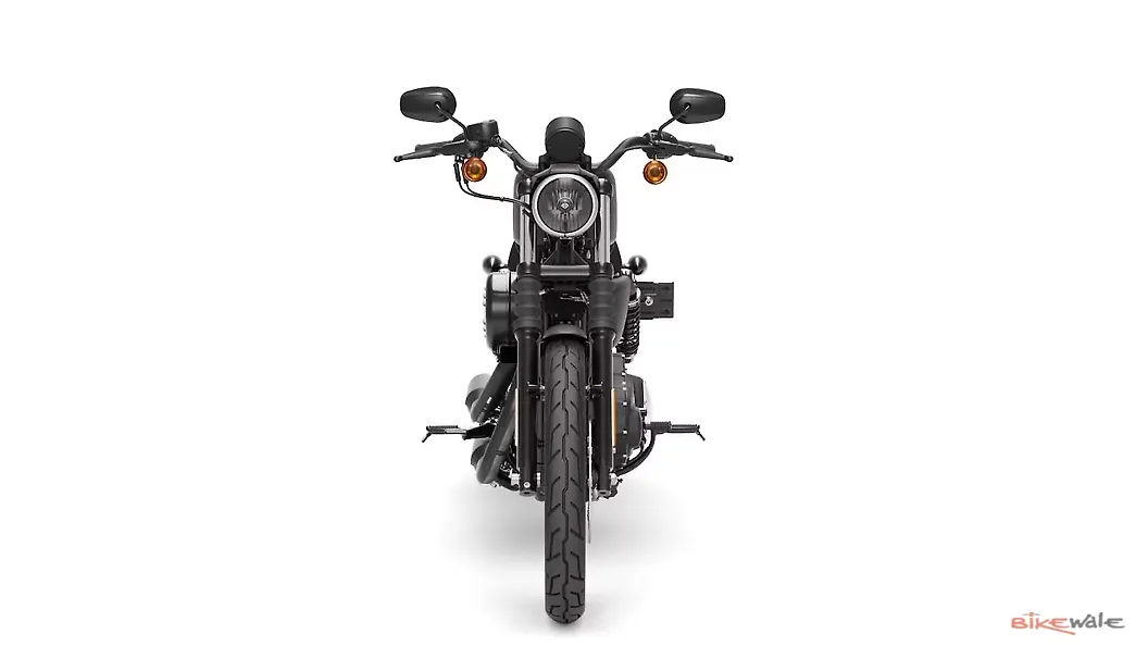Harley-Davidson Iron 883 Rear View Image – BikeWale
