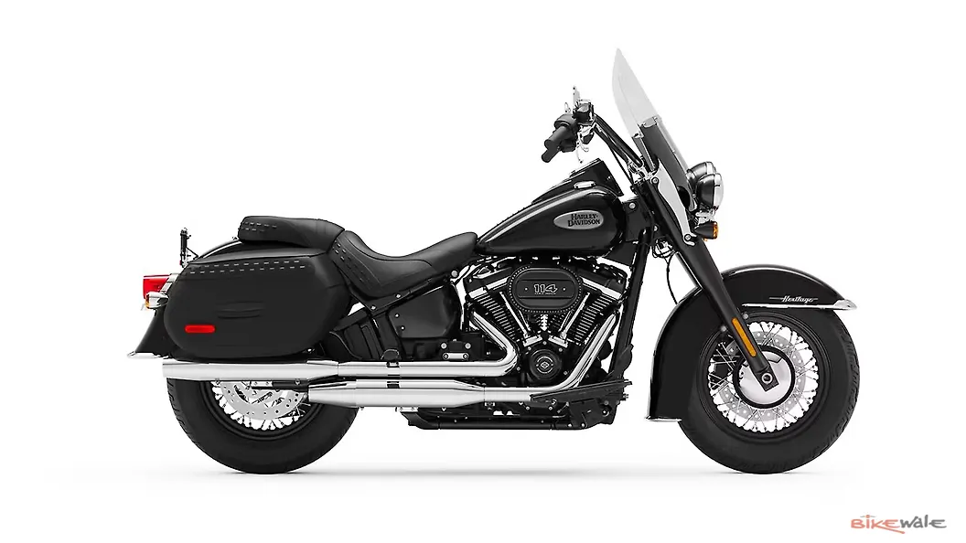 Harley-Davidson Heritage Classic [2022] Rear View Image – BikeWale