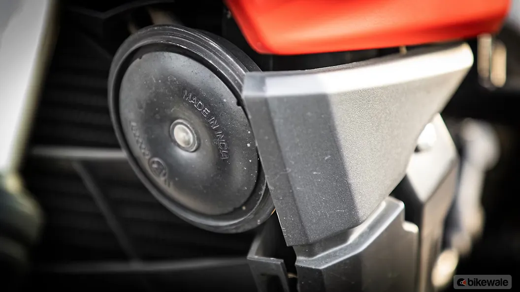 Bajaj Pulsar NS200 Radiator Image – BikeWale