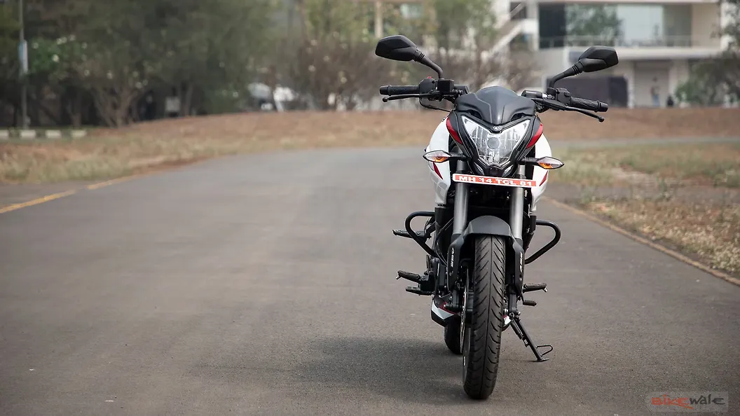 Bajaj Pulsar NS200 Left Side View Image – BikeWale