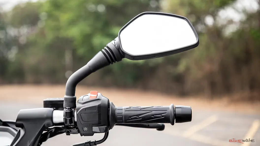 Bajaj Pulsar NS200 Rear View Mirror Image – BikeWale