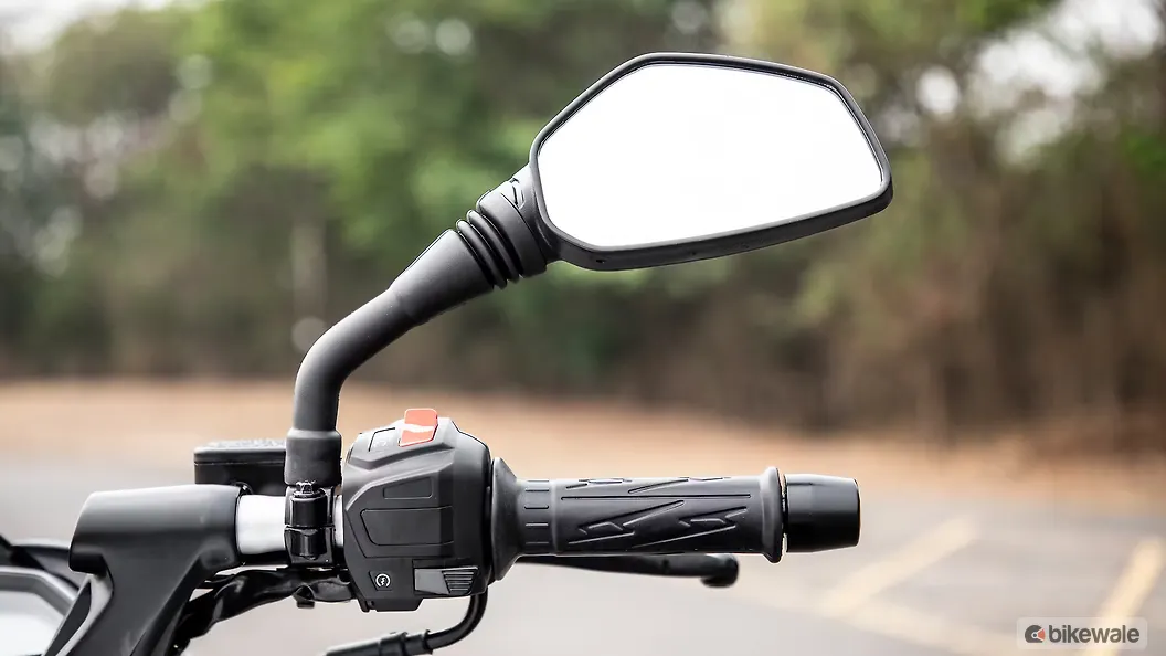 Bajaj Pulsar NS200 Rear View Mirror Image – BikeWale