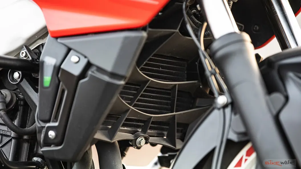 Bajaj Pulsar NS200 Radiator Image – BikeWale