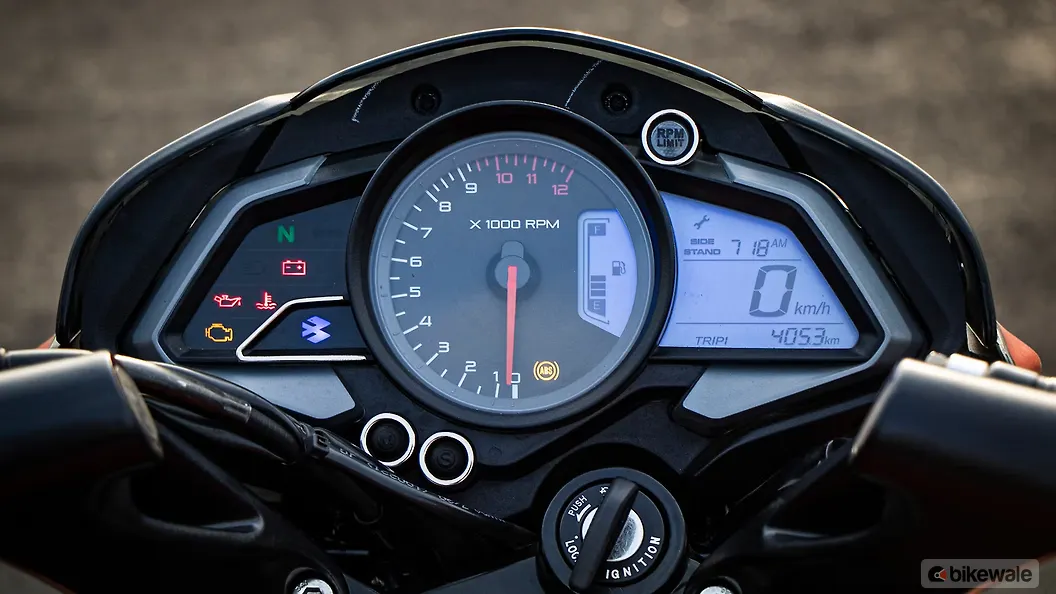 Bajaj Pulsar NS200 TFT / Instrument Cluster Image – BikeWale