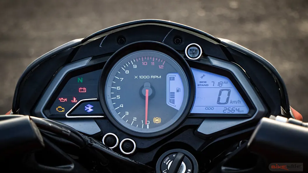 Bajaj Pulsar NS200 Trip Meter Image – BikeWale