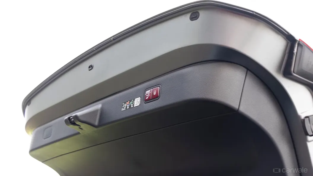 AMG EQS Open Boot/Trunk Image, AMG EQS Photos in India - CarWale