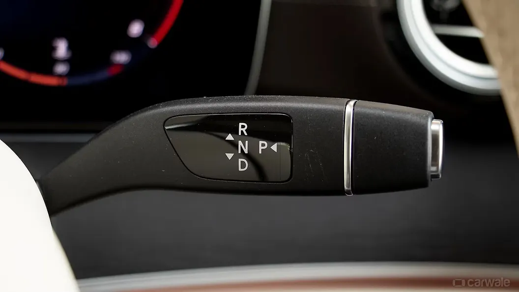 E-Class Gear Selector Dial Image, E-Class Photos in India - CarWale