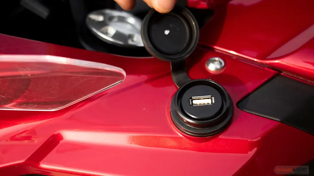 Benelli TRK 502 USB Port Image – BikeWale