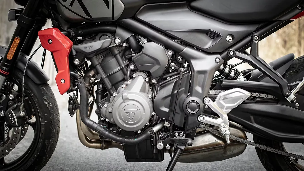 Triumph Trident 660 Engine From Left Image – BikeWale