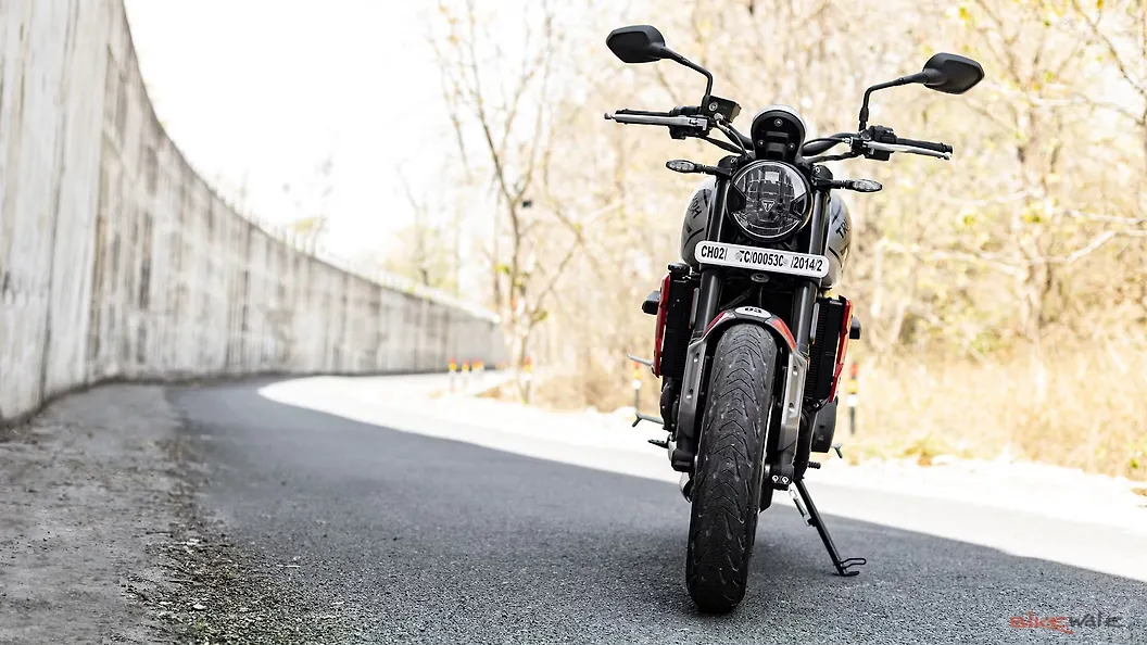 Triumph Trident 660 [2020-2021] Rear View Image – BikeWale