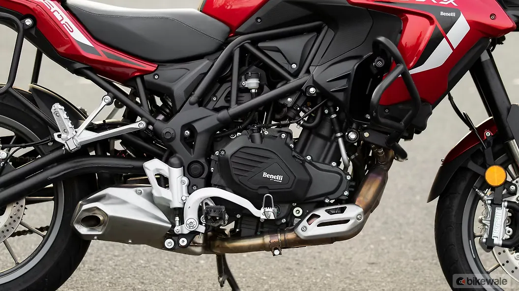 Benelli TRK 502 Fuel Tank Image – BikeWale