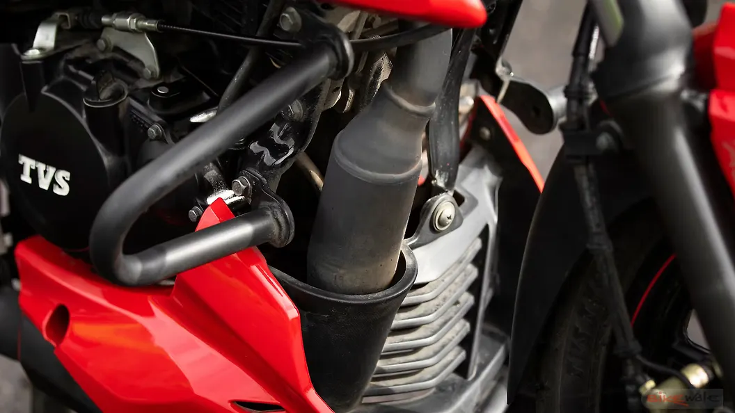 TVS Apache RTR 160 4V Exhaust Headers Image – BikeWale