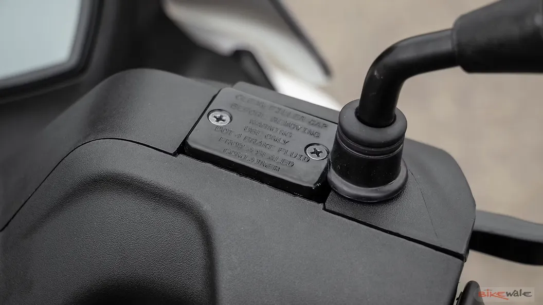 Aprilia SXR 125 Rear View Mirror Image – BikeWale