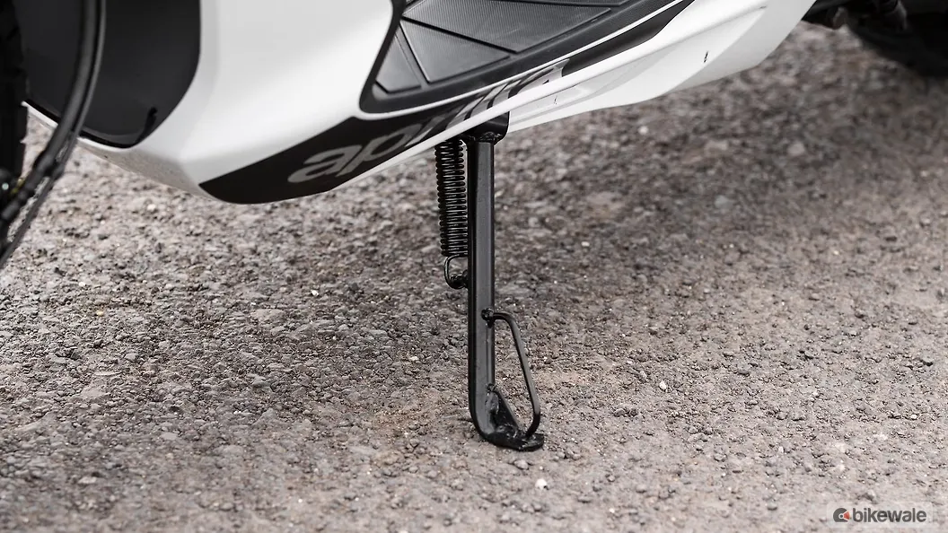 Aprilia SXR 125 Pillion Footrest Image – BikeWale