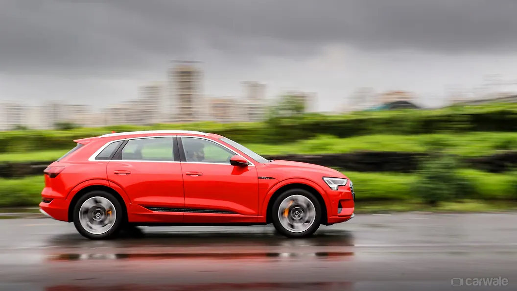 e-tron Right Side View Image, e-tron Photos in India - CarWale