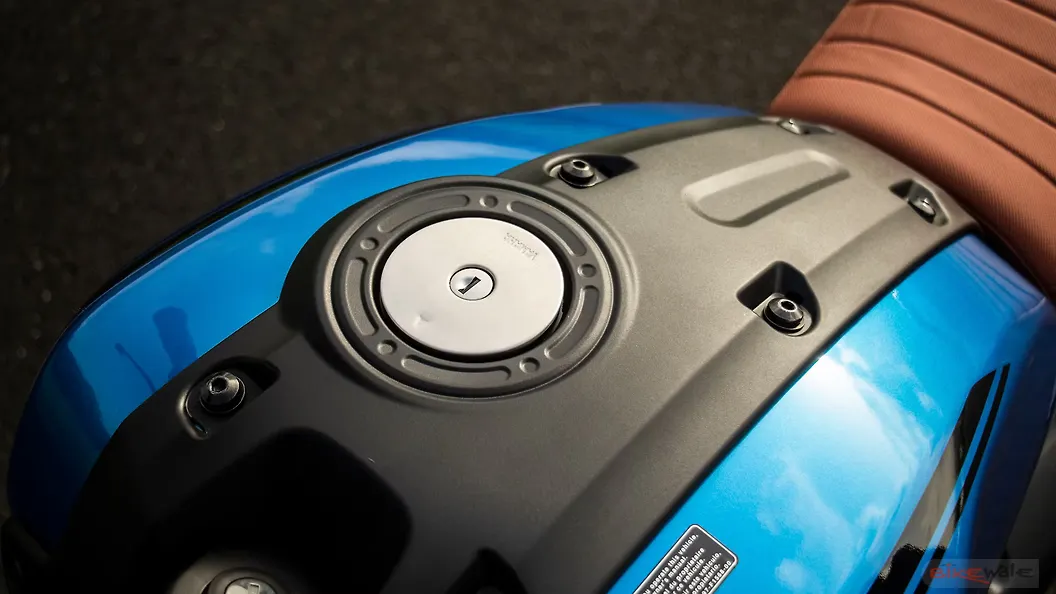 Yamaha FZ X Fuel Tank Image – BikeWale