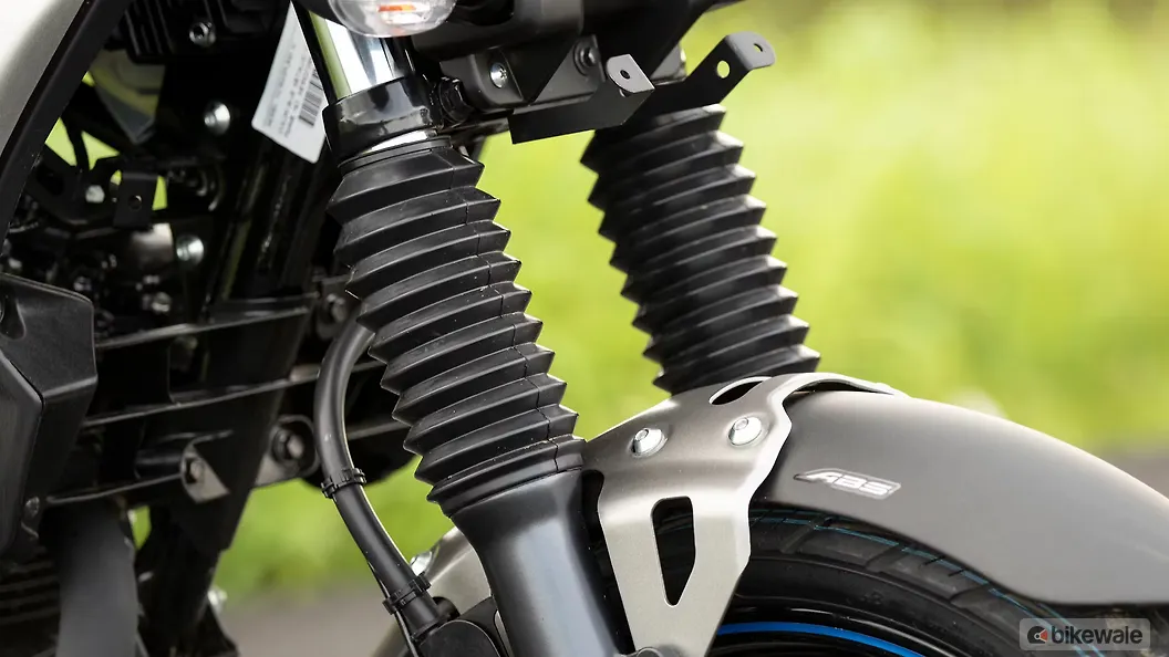 Yamaha FZ X Handlebar Clamp Image – BikeWale