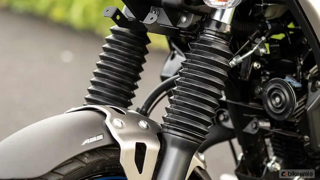 Yamaha FZ X Handlebar Clamp Image – BikeWale