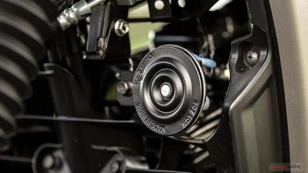 Yamaha FZ X Projector Headlight Image – BikeWale