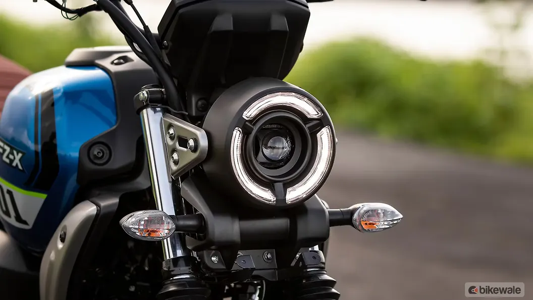 Yamaha FZ X Projector Headlight Image – BikeWale