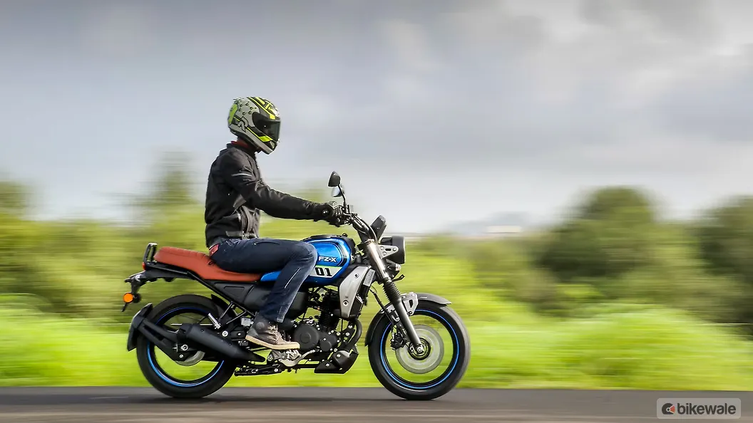 Yamaha FZ X Front View Image – BikeWale