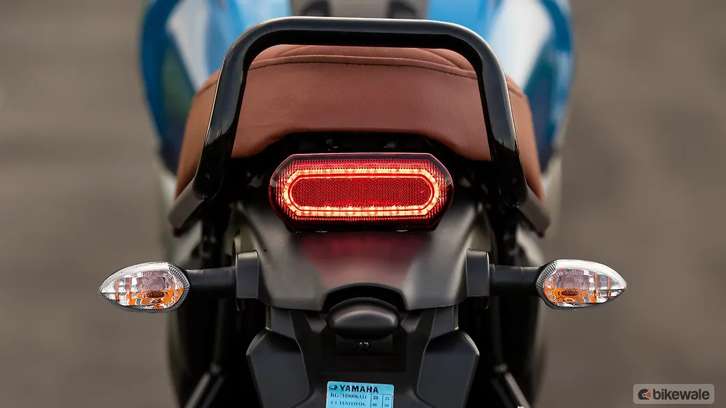 Yamaha FZ X Tail Light Image – BikeWale