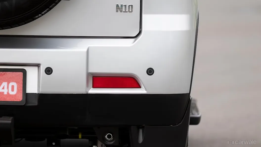 Bolero Neo Reflector Image, Bolero Neo Photos in India - CarWale