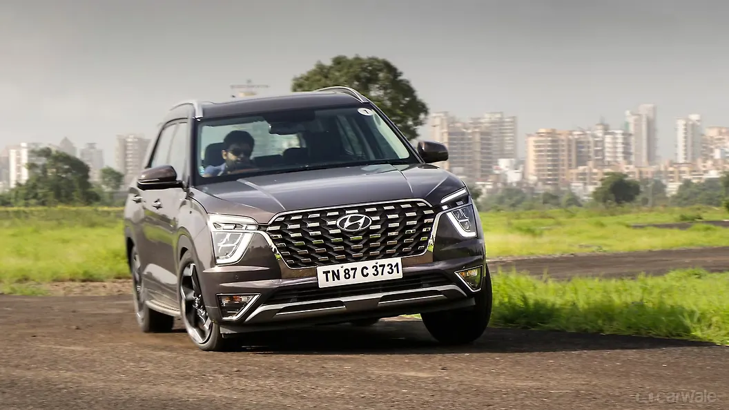 Alcazar Front View Image, Alcazar Photos in India - CarWale