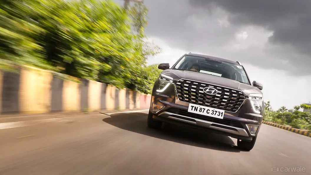 Alcazar Front View Image, Alcazar Photos in India - CarWale