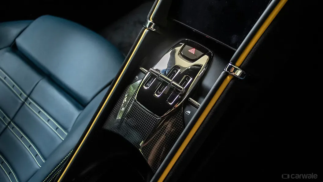 Roma Headlight Stalk Image, Roma Photos in India - CarWale