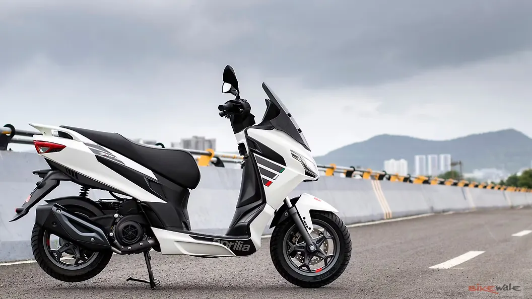 Aprilia SXR 125 Right Rear Three Quarter Image – BikeWale