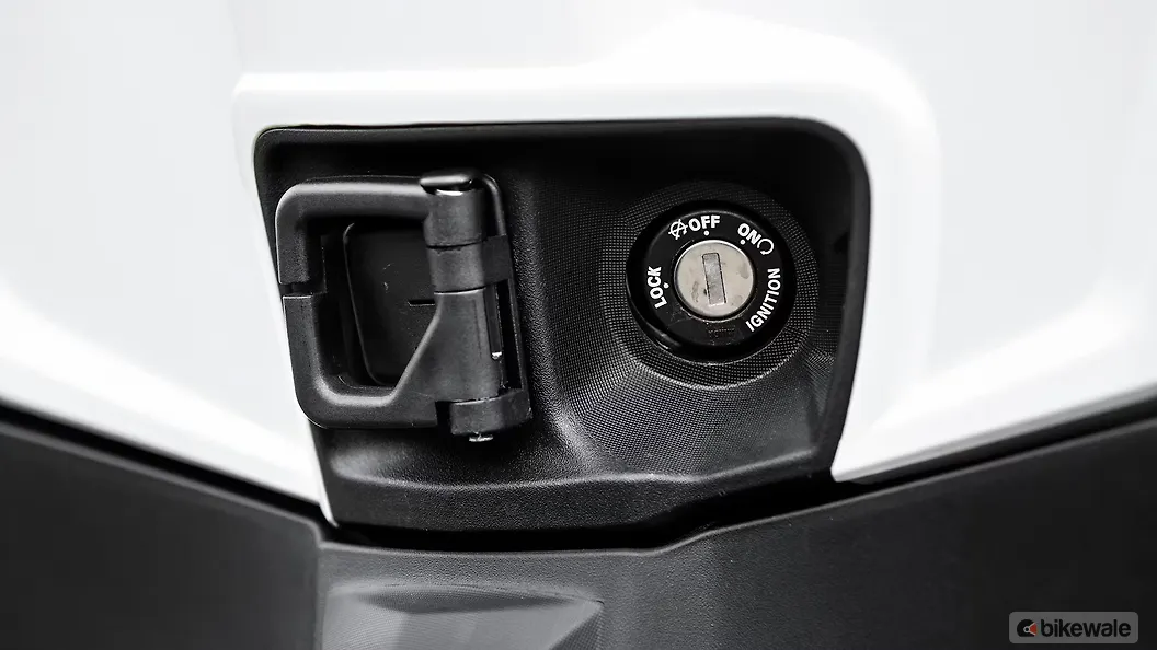 Aprilia SXR 125 Key Ignition Image – BikeWale