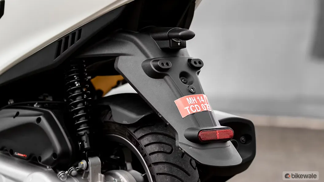 Aprilia SXR 125 Rear Turn Indicators Image – BikeWale