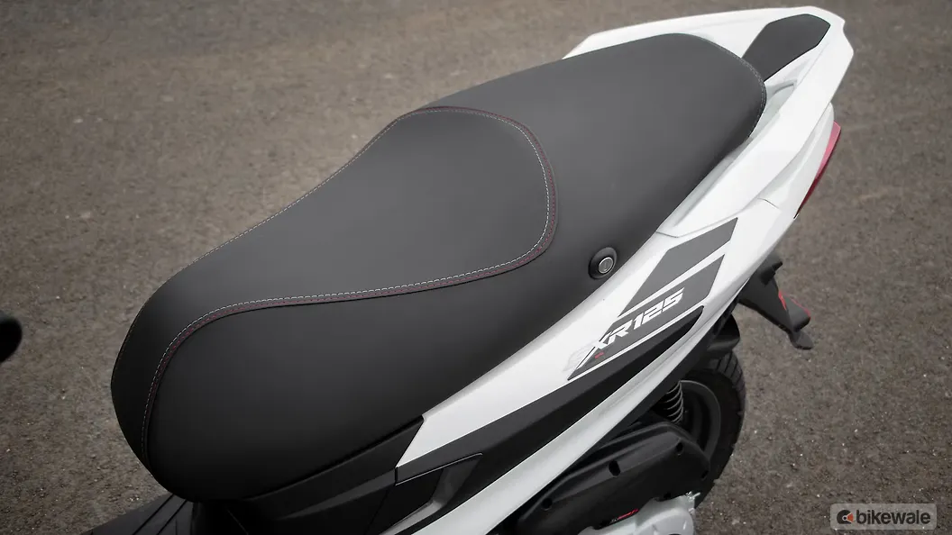 Aprilia SXR 125 Seat Image – BikeWale