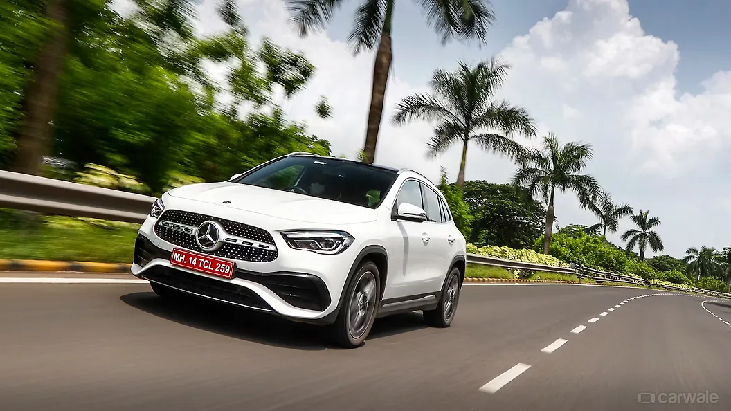 GLA Left Front Three Quarter Image, GLA Photos in India - CarWale