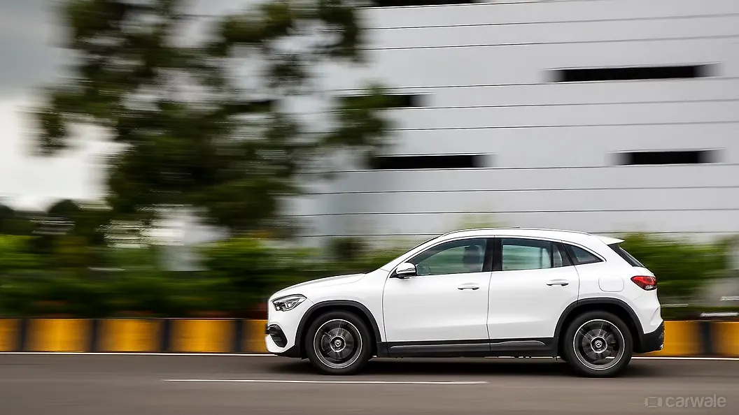 GLA Left Side View Image, GLA Photos in India - CarWale