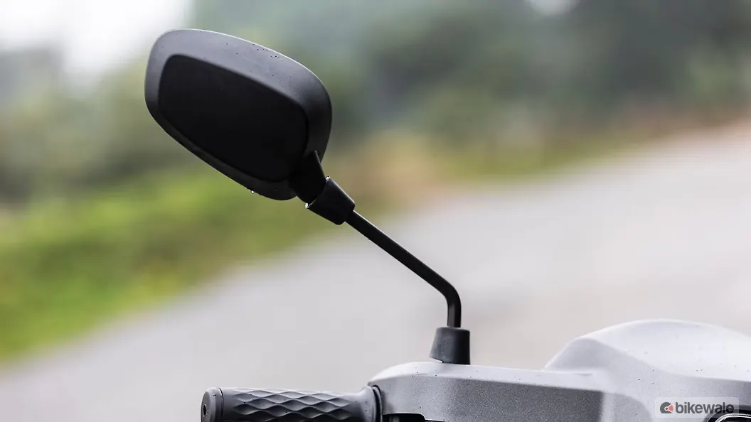 OLA Old Generation S1 2021 Left Rear Three Quarter Image – BikeWale