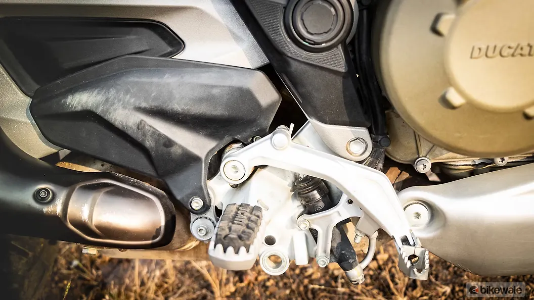 Ducati Multistrada V4 Rear Brake Lever Assembly Image – BikeWale