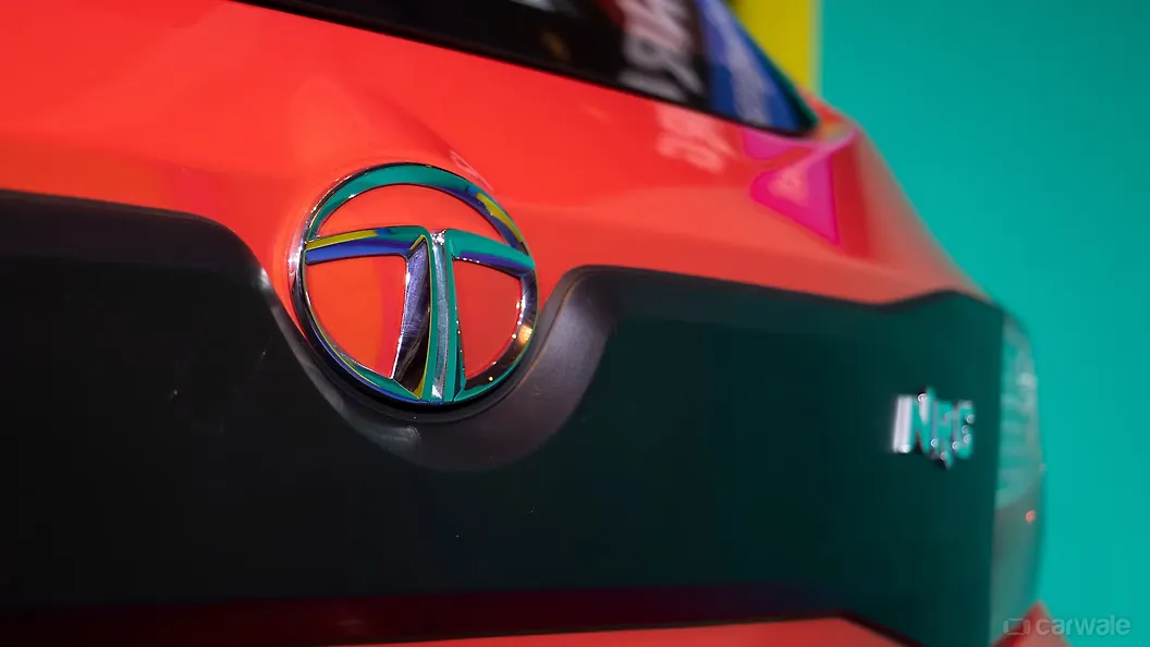 Tiago NRG Rear Logo Image, Tiago NRG Photos in India - CarWale