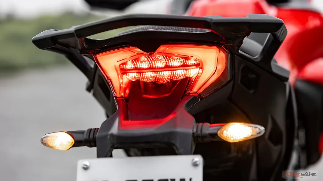 Ducati Multistrada 950 Rear Turn Indicators Image – BikeWale