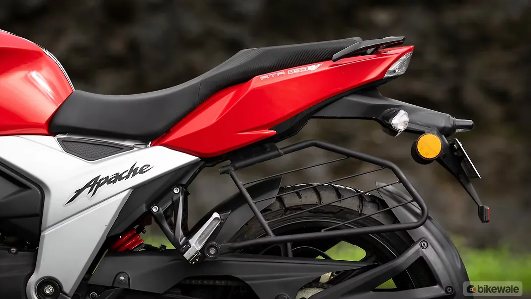 TVS Apache RTR 160 4V Bike Seat Image – BikeWale