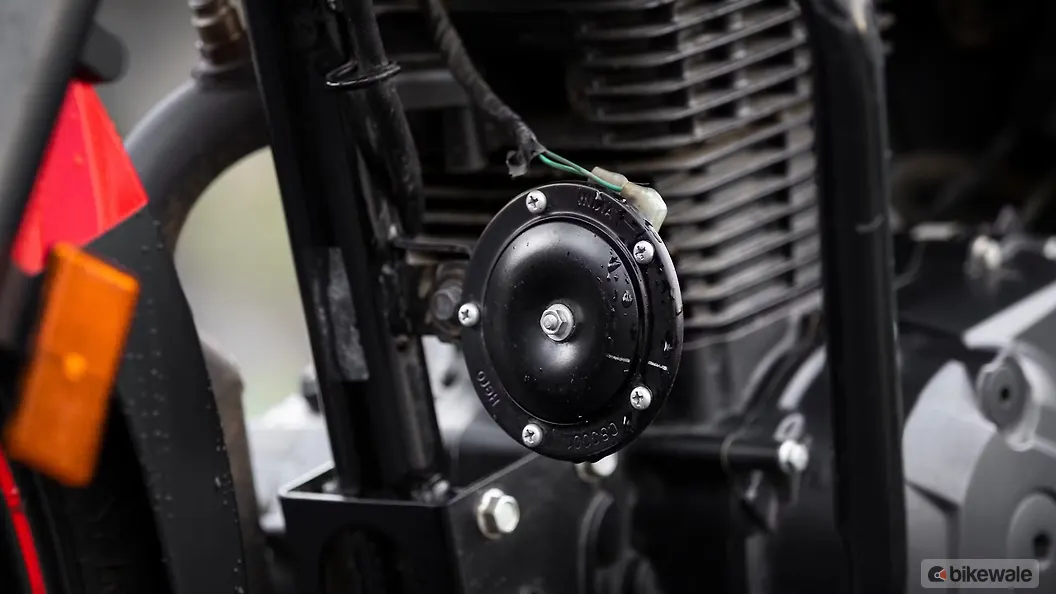 TVS Apache RTR 160 4V Rear View Mirror Image – BikeWale